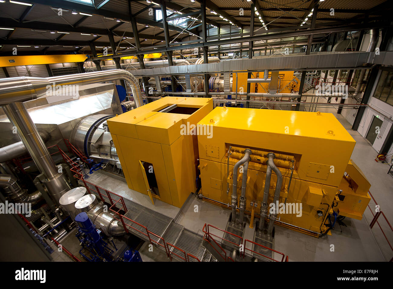 Electricity and machinery hi-res stock photography and images - Alamy