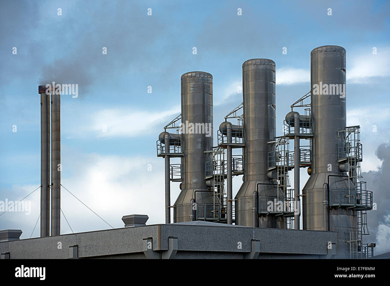 Power plant smoke stacks hi-res stock photography and images - Alamy