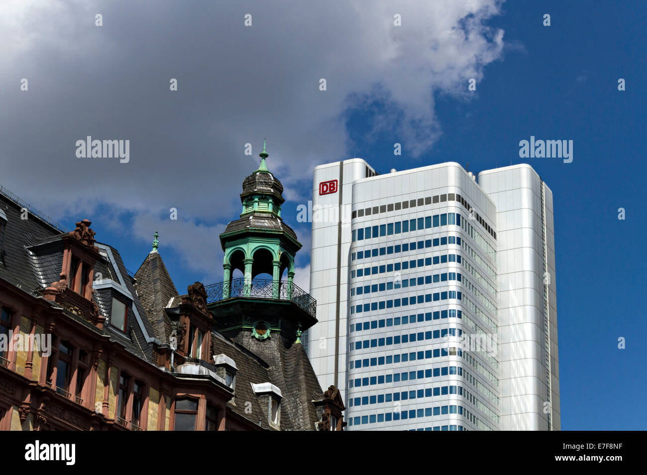 Old and new buildings, Frankfurt am Main, Hesse, Germany, Europe Stock ...