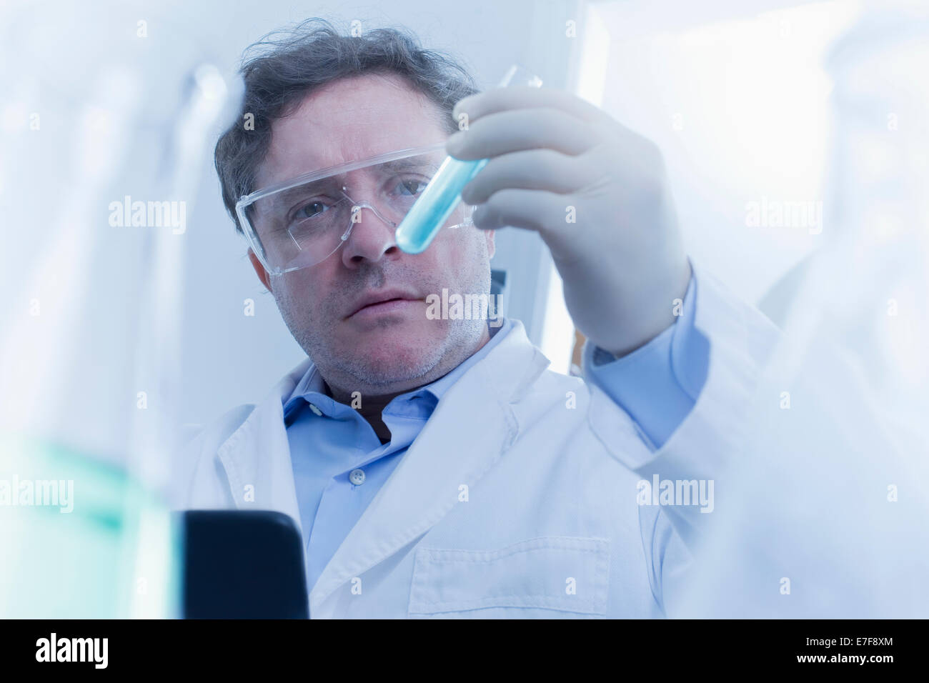 Test tube lab goggles hi-res stock photography and images - Alamy