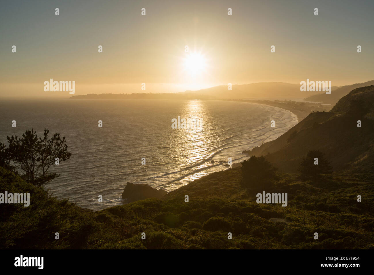 Bay area sunset flare hi-res stock photography and images - Alamy