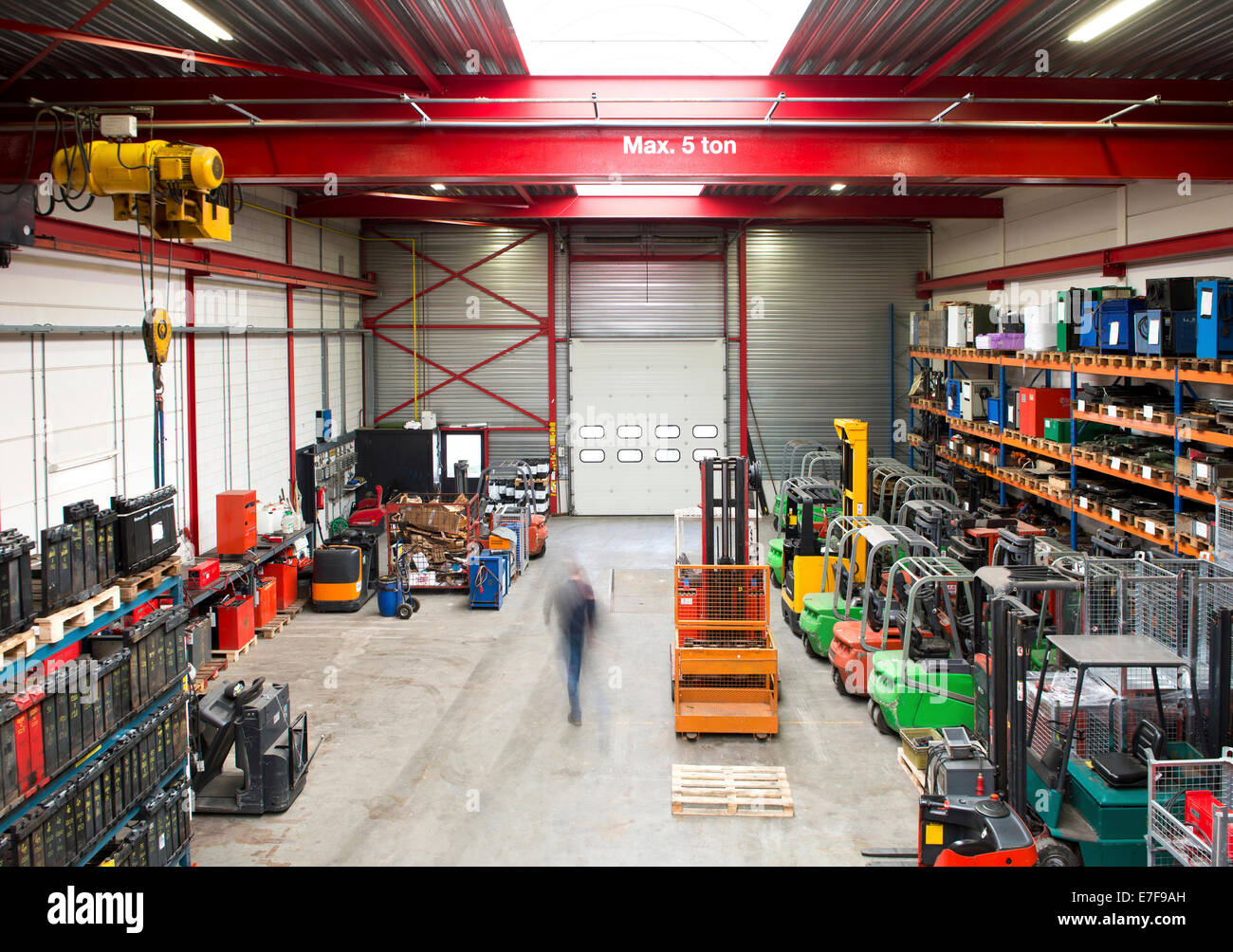 Blurred image walking man in hi-res stock photography and images - Alamy