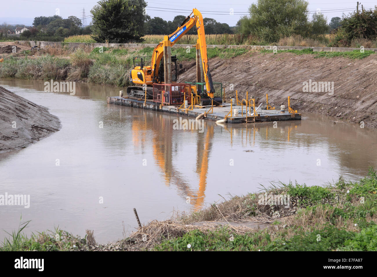 Dredging river parrett hi-res stock photography and images - Alamy