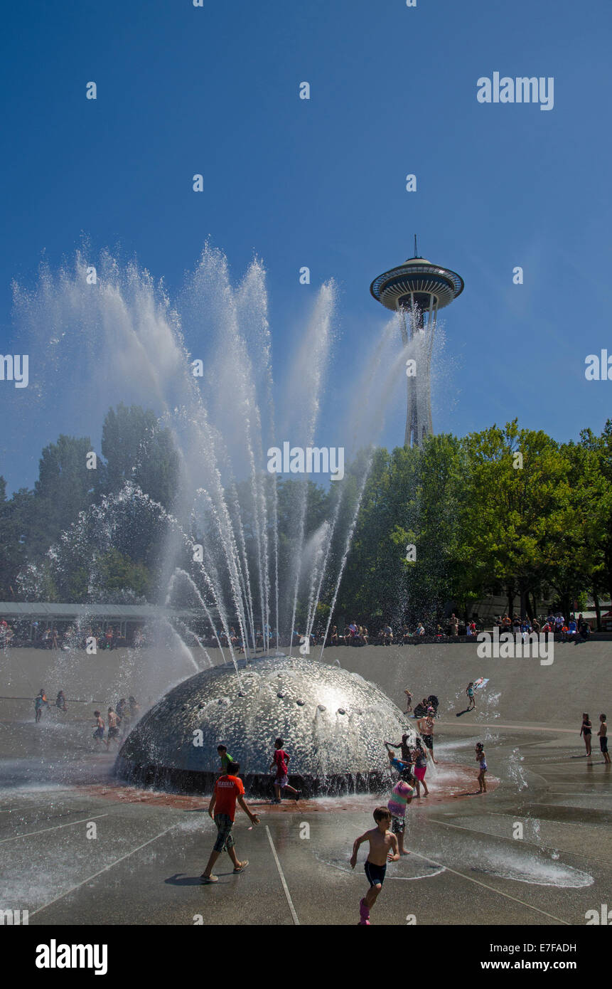 Seattle Center Fountain Stock Photos & Seattle Center Fountain Stock ...