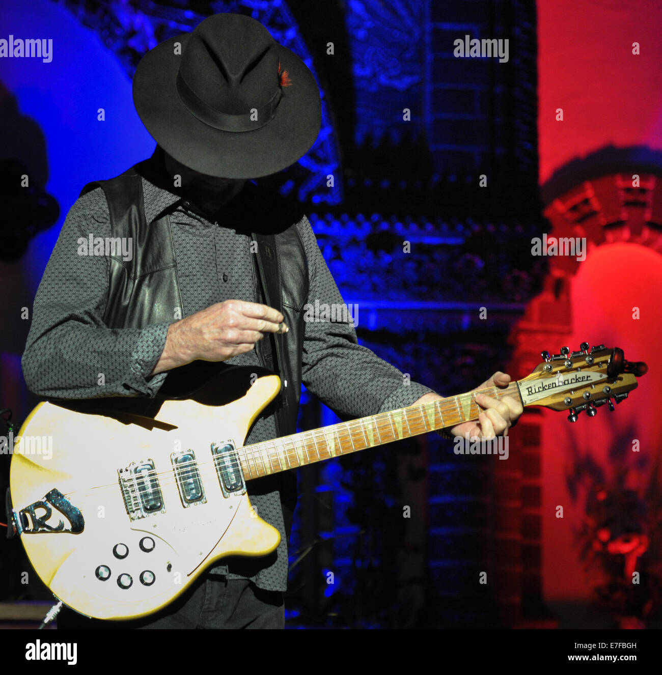 Roger mcguinn hi-res stock photography and images - Alamy