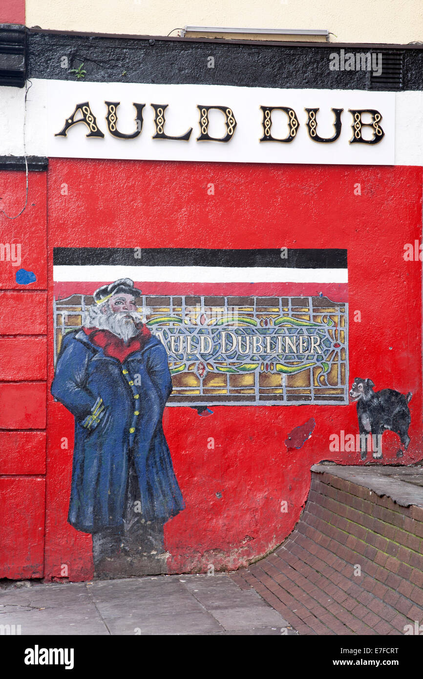 Auld Dub Irish Pub; Temple Bar; Dublin; Ireland Stock Photo - Alamy