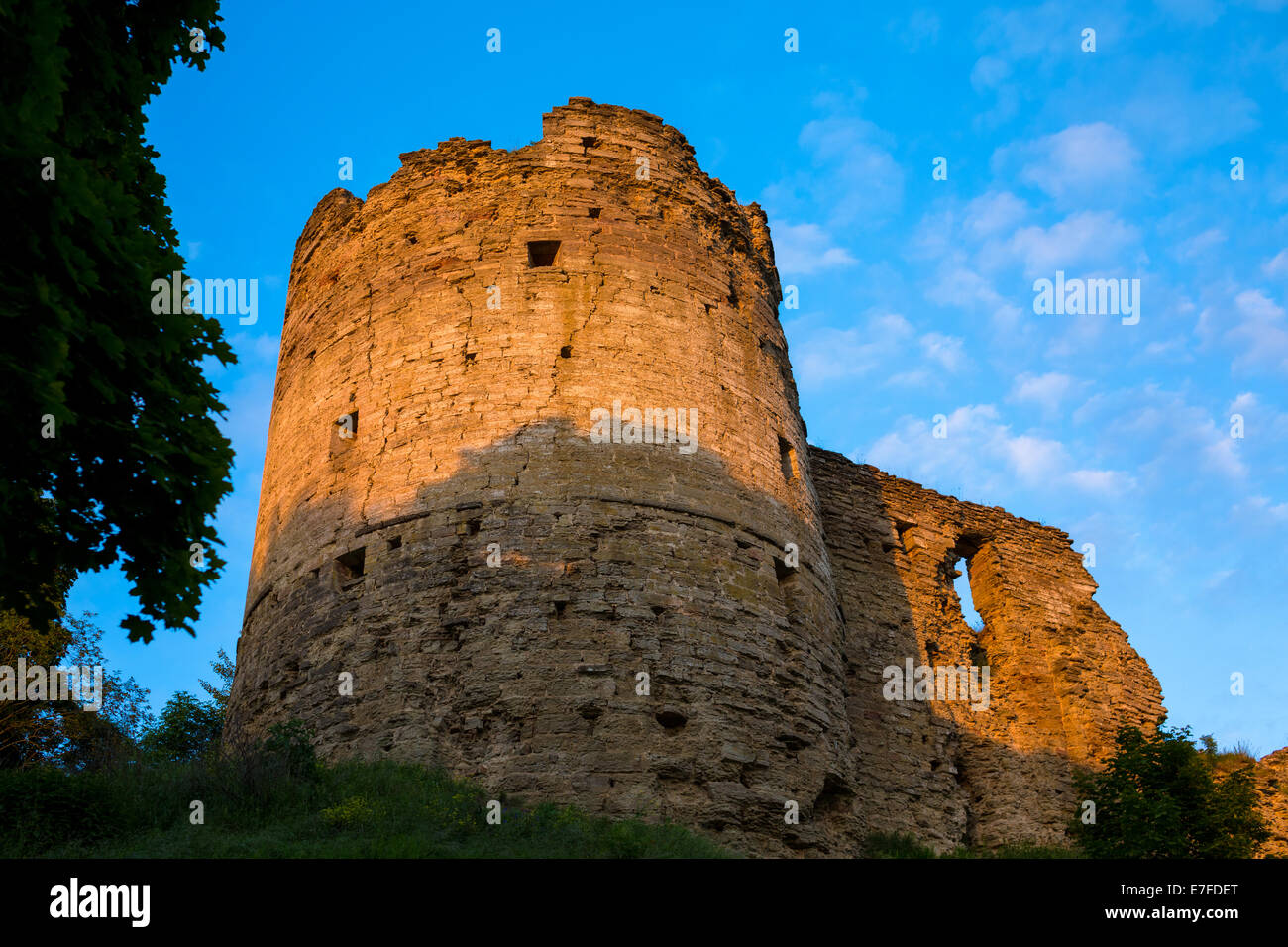 Old ancient stone fortress Stock Photo - Alamy