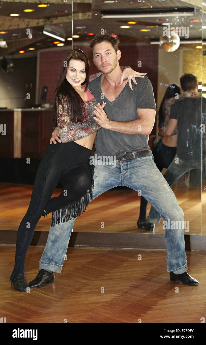 Actor Dirk Moritz practicing together with professional dancer Katja ...