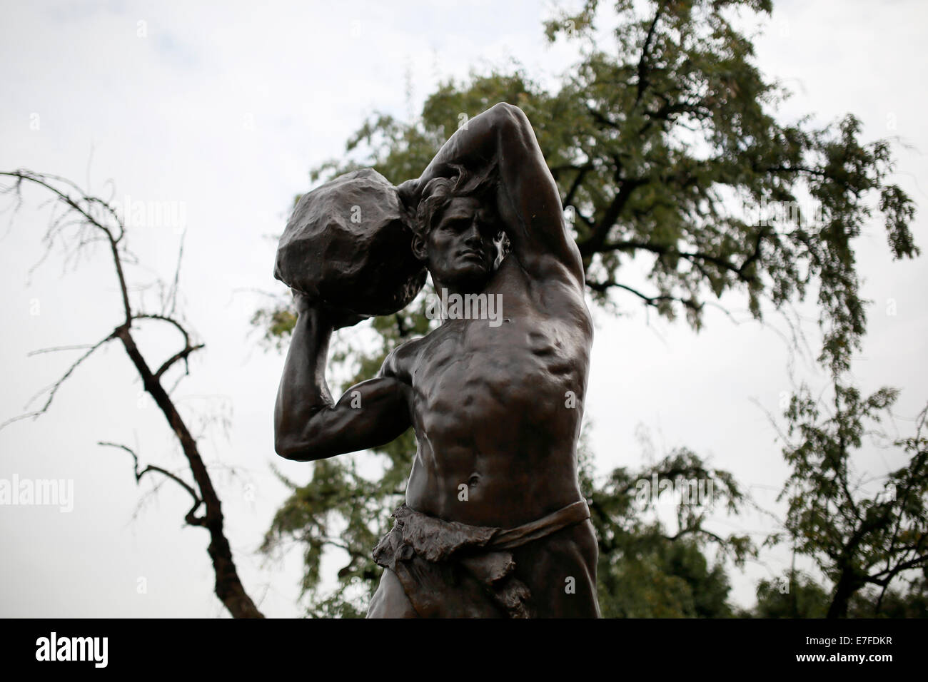 Old rock statue hi-res stock photography and images - Alamy