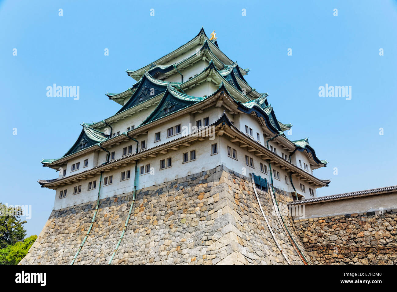 Nagoya castle atop with golden tiger fish head pair called "King Cha ...