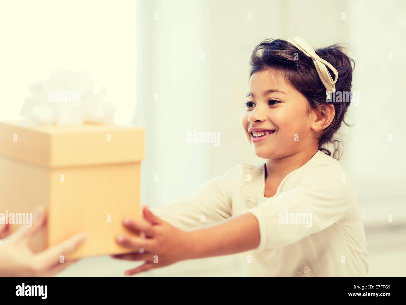 happy child girl with gift box Stock Photo - Alamy
