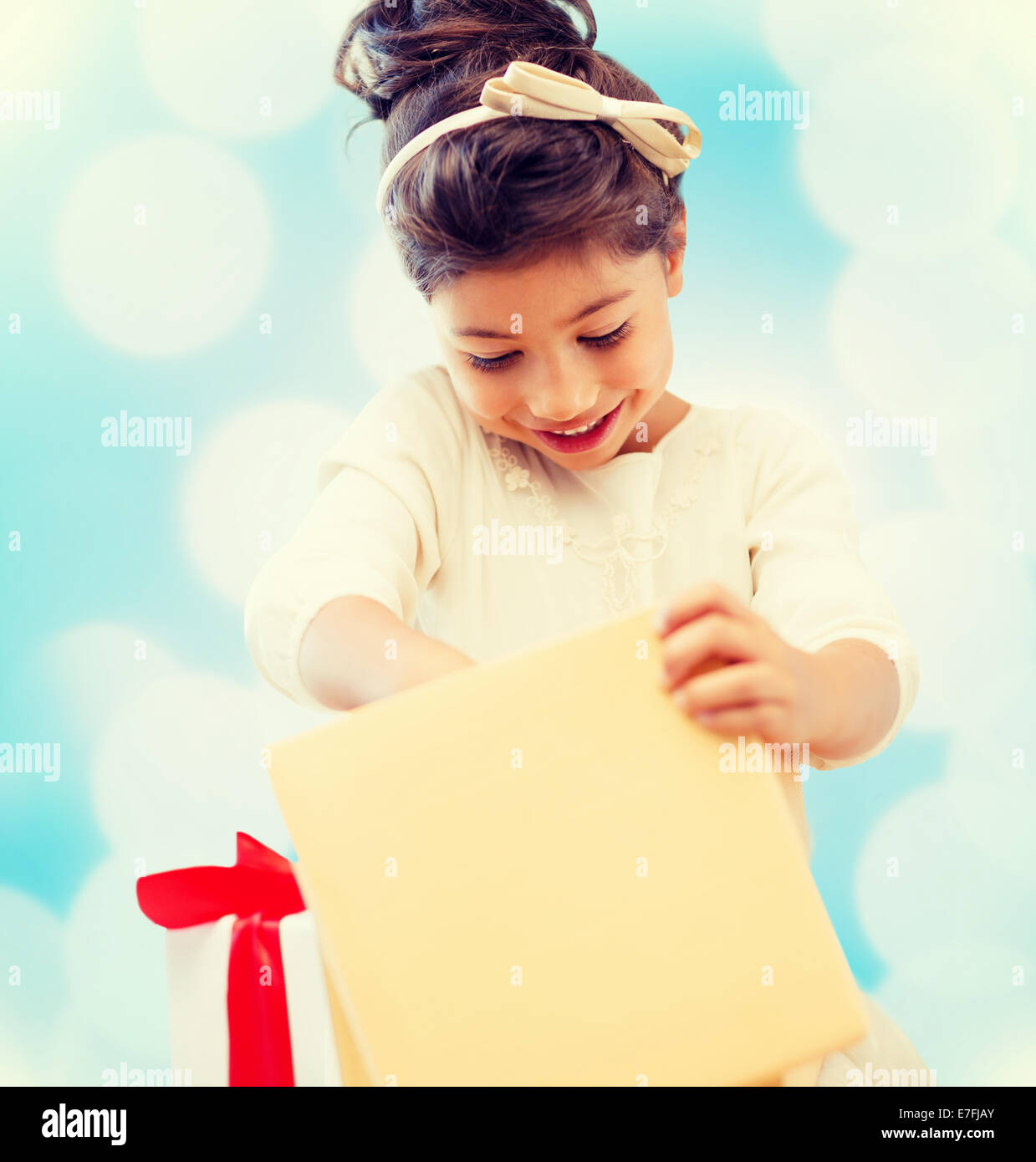 happy child girl with gift box Stock Photo - Alamy