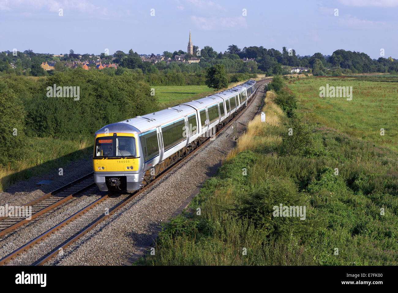 Ciltern Railways class 168 no. 168005 passes through Banbury with 1G60 ...