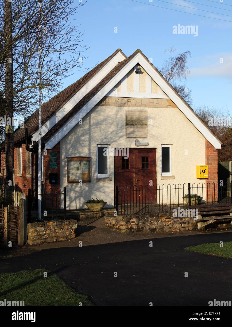 Memorial village hall ww1 wwi welford on avon hi-res stock photography ...