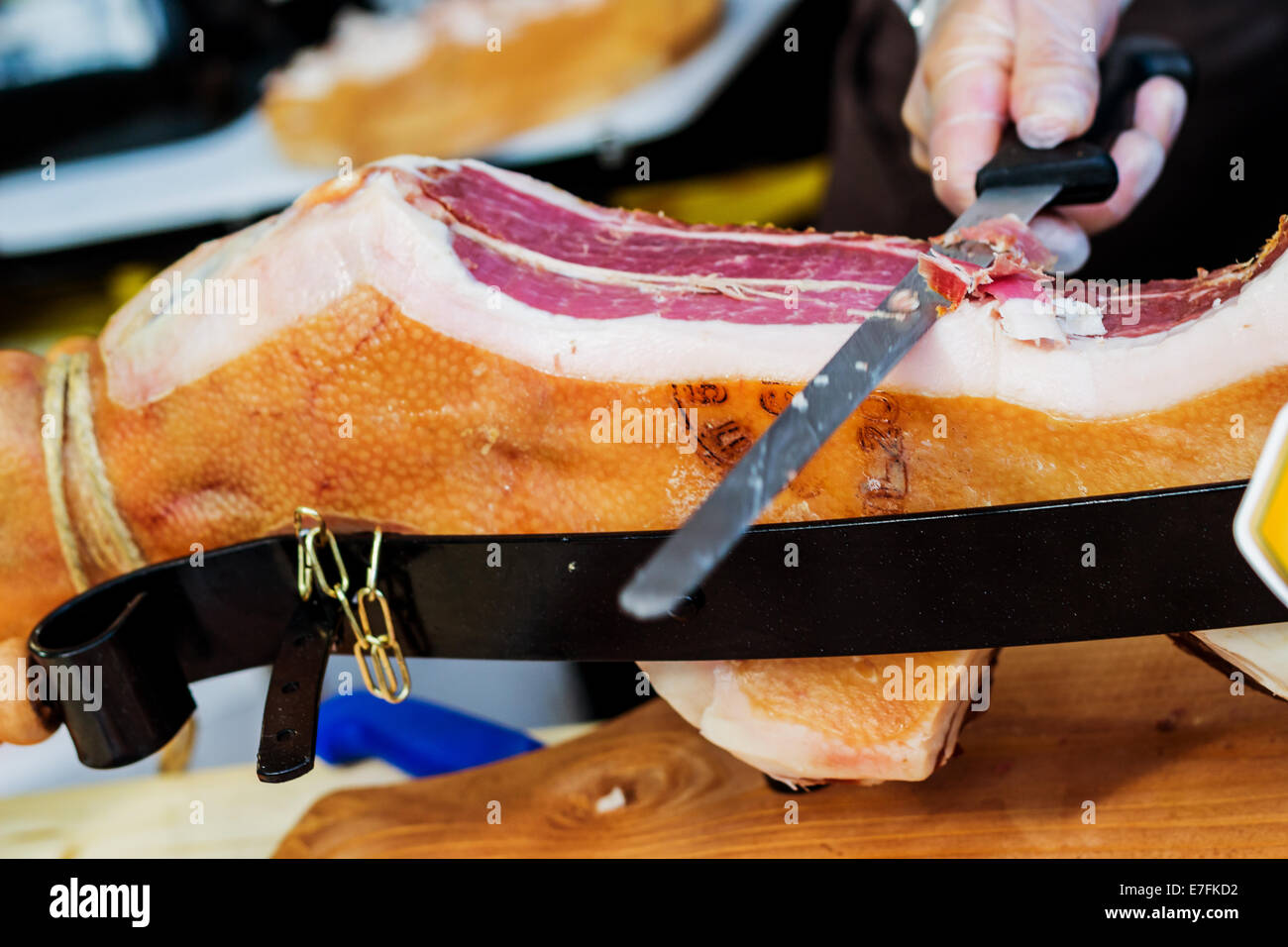 Prosciutto leg hi-res stock photography and images - Alamy