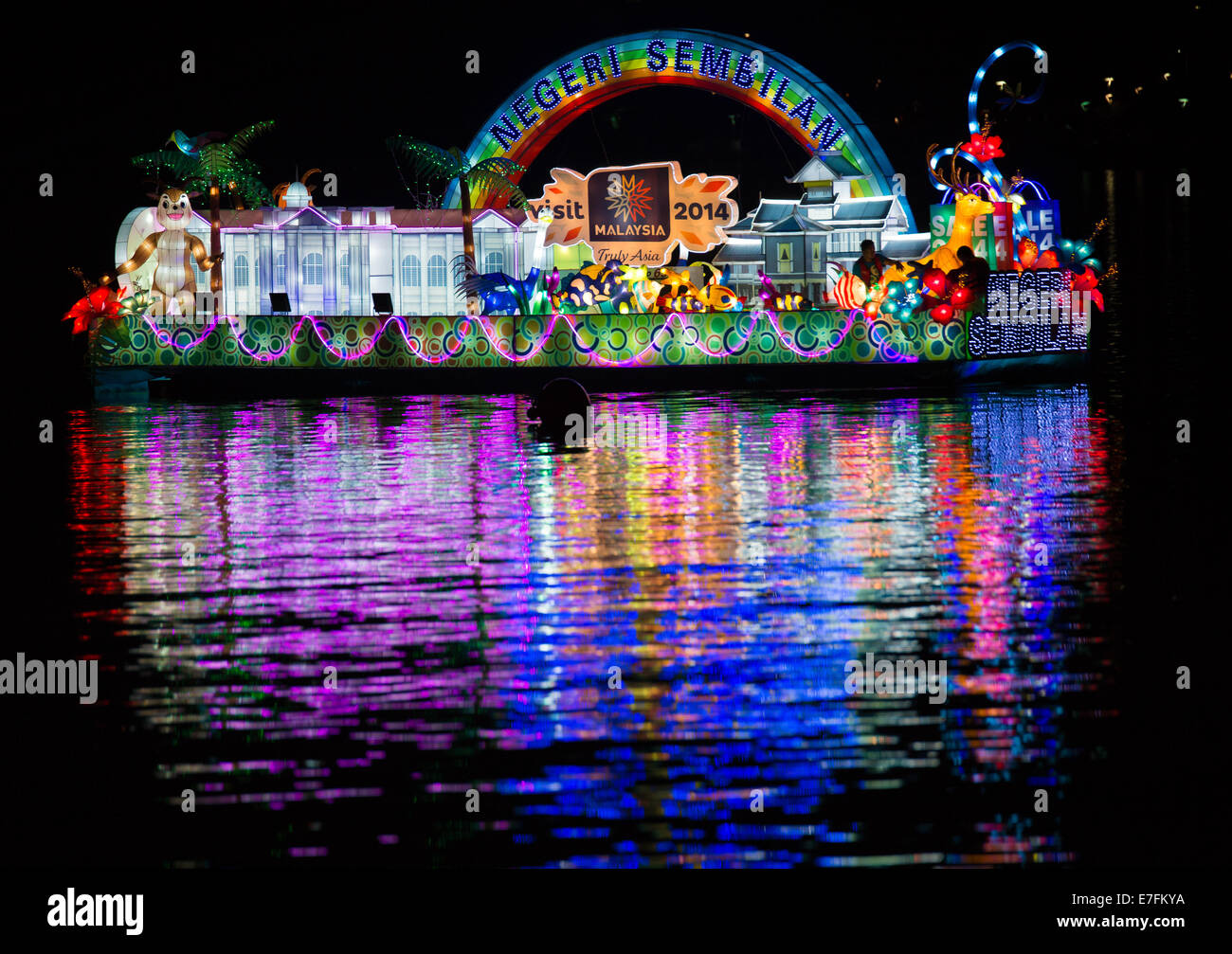N. Sembilan floats cruising at lake during FLORIA night show in ...