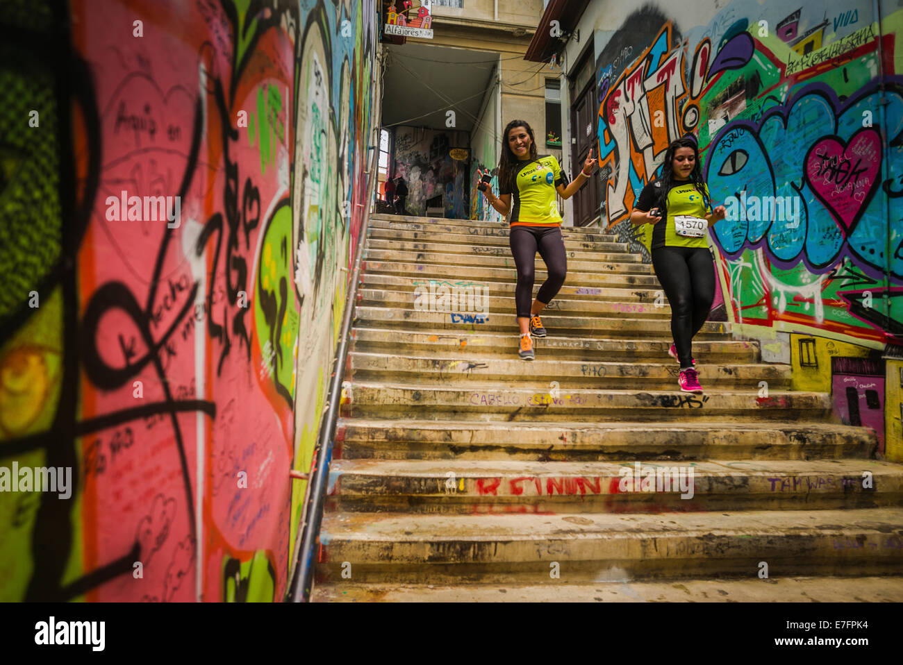 Valparaíso fun run competitors, Chile Stock Photo - Alamy