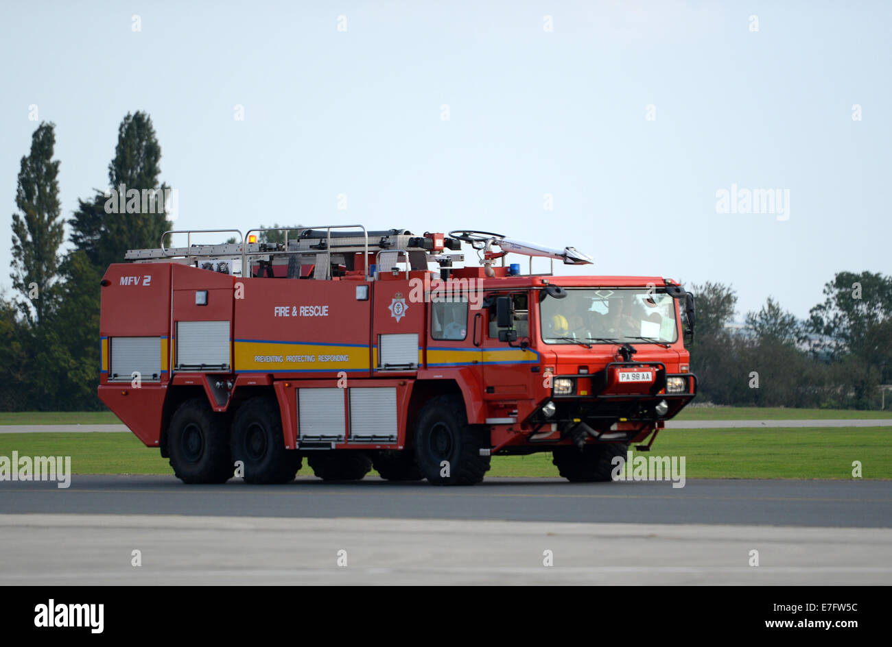 Airport fire uk hi-res stock photography and images - Alamy
