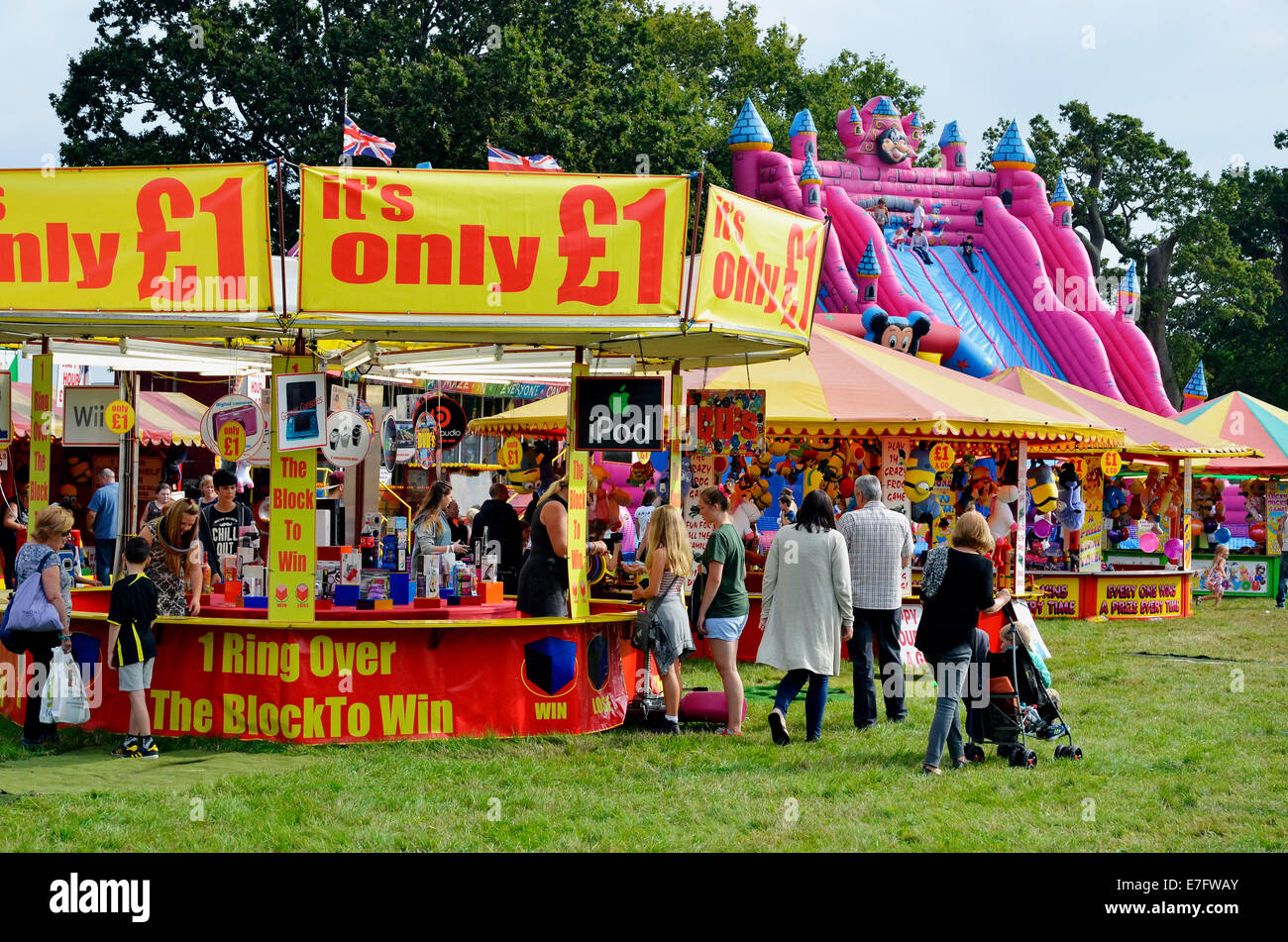 Fairground stalls hi-res stock photography and images - Alamy
