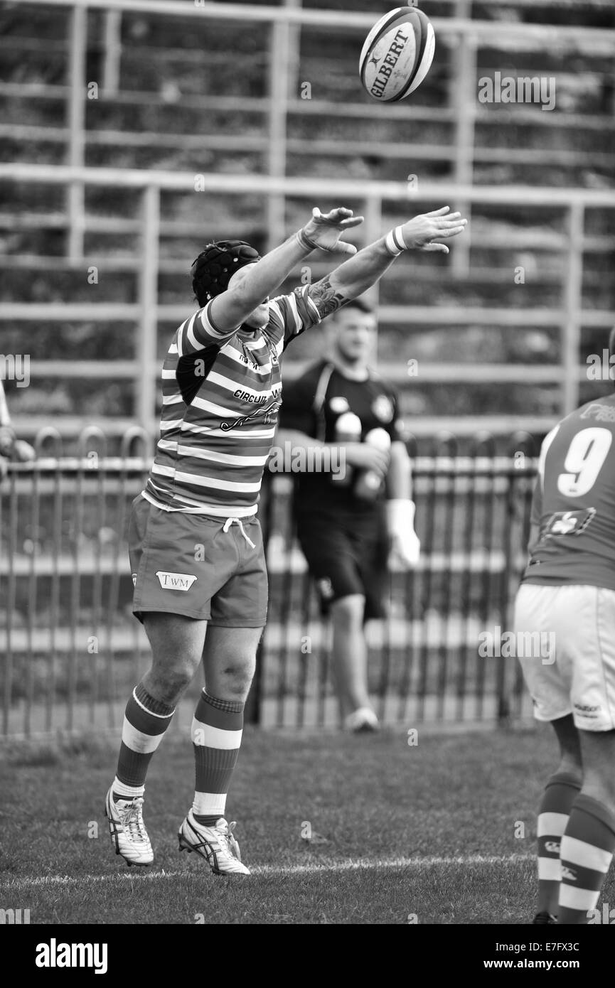 Throw line Black and White Stock Photos & Images - Alamy