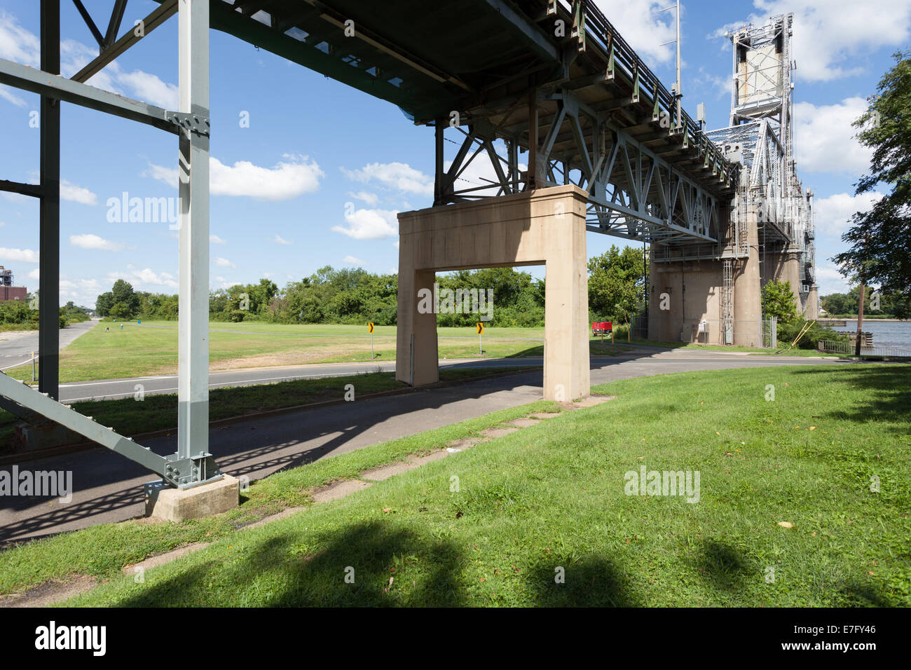 Burlington Lift Bridge Stock Photos & Burlington Lift Bridge Stock ...