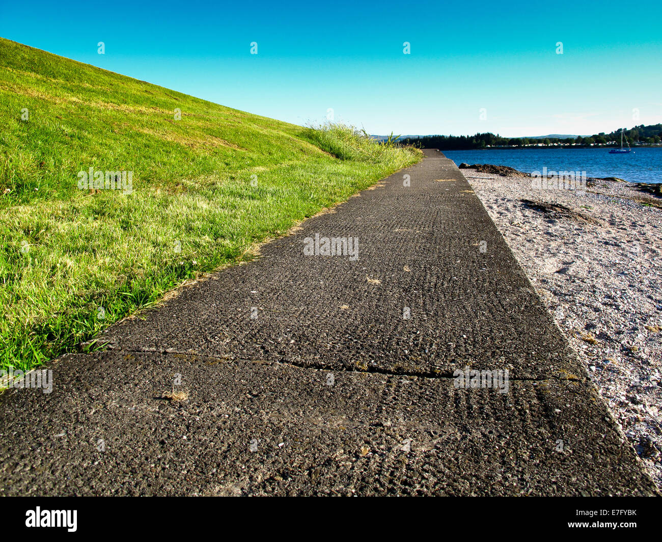 Disappearing wall hi-res stock photography and images - Alamy