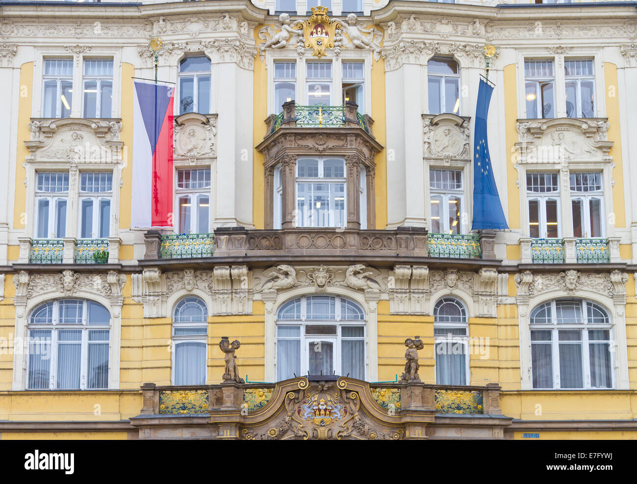 Ministry of regional development hi-res stock photography and images ...