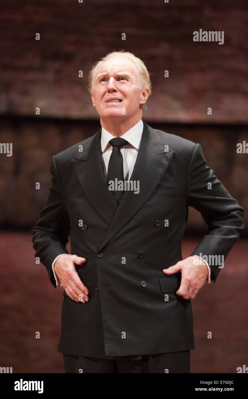 King charles iii tim pigott smith hi-res stock photography and images ...