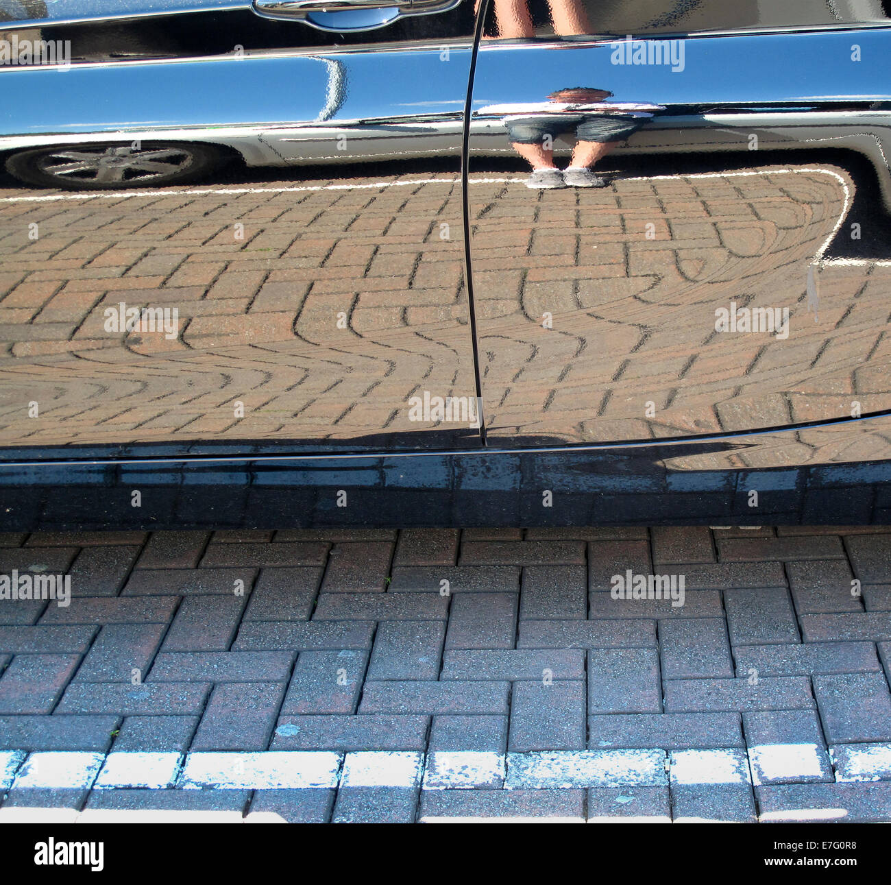 Reflection distorted in shiny car door Stock Photo - Alamy