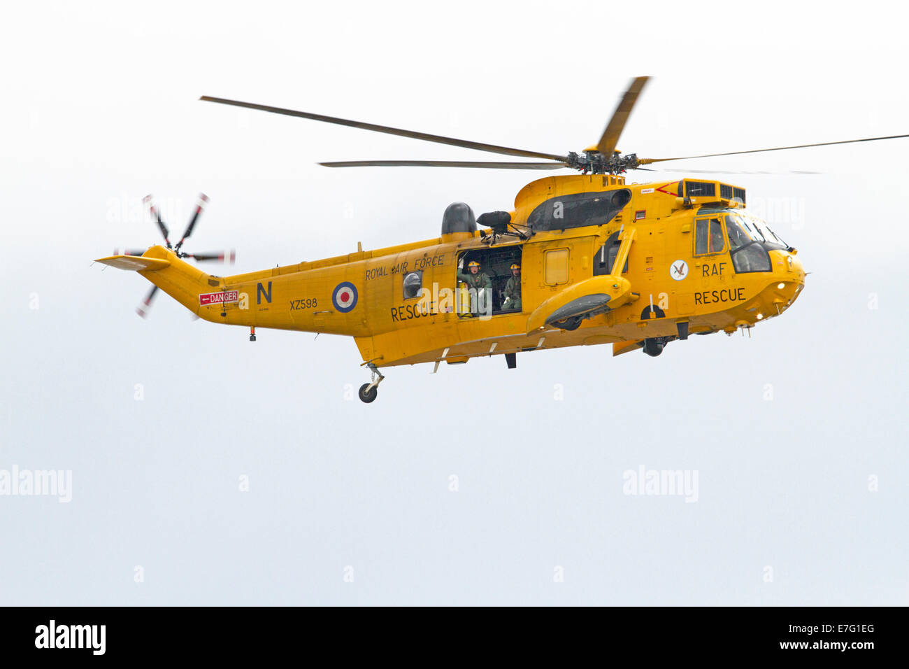 Bright yellow aircraft hi-res stock photography and images - Alamy
