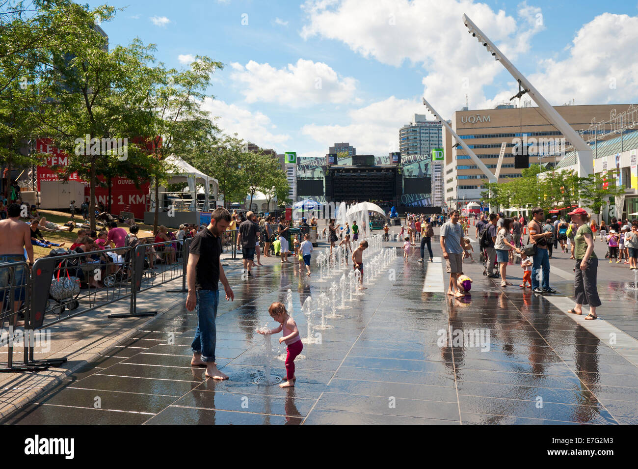 Parent and child montreal hi-res stock photography and images - Alamy