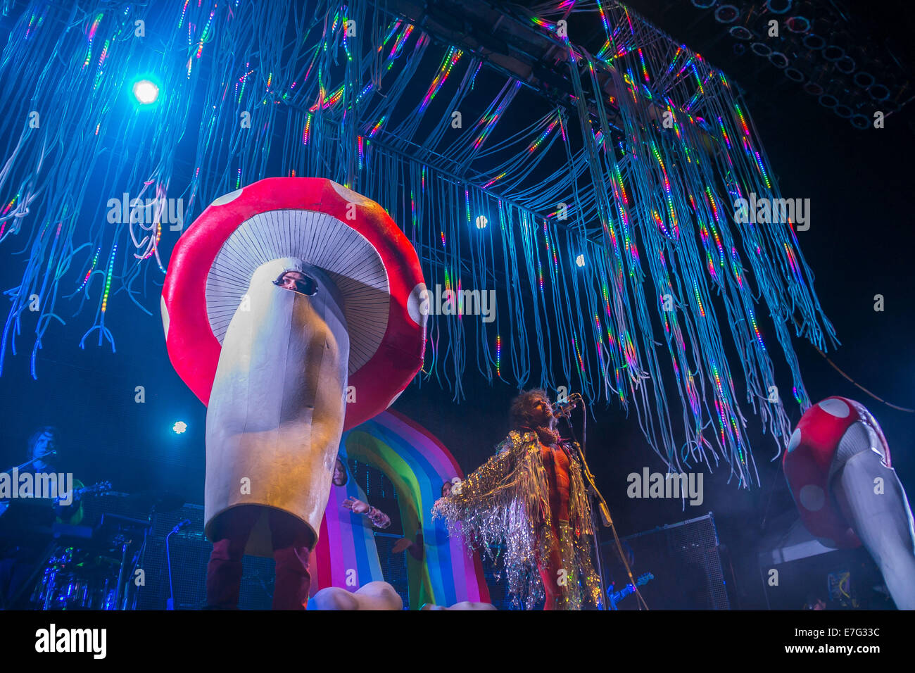 Chicago, IL, USA. 13th Sep, 2014. WAYNE COYNE of Flaming Lips performs ...