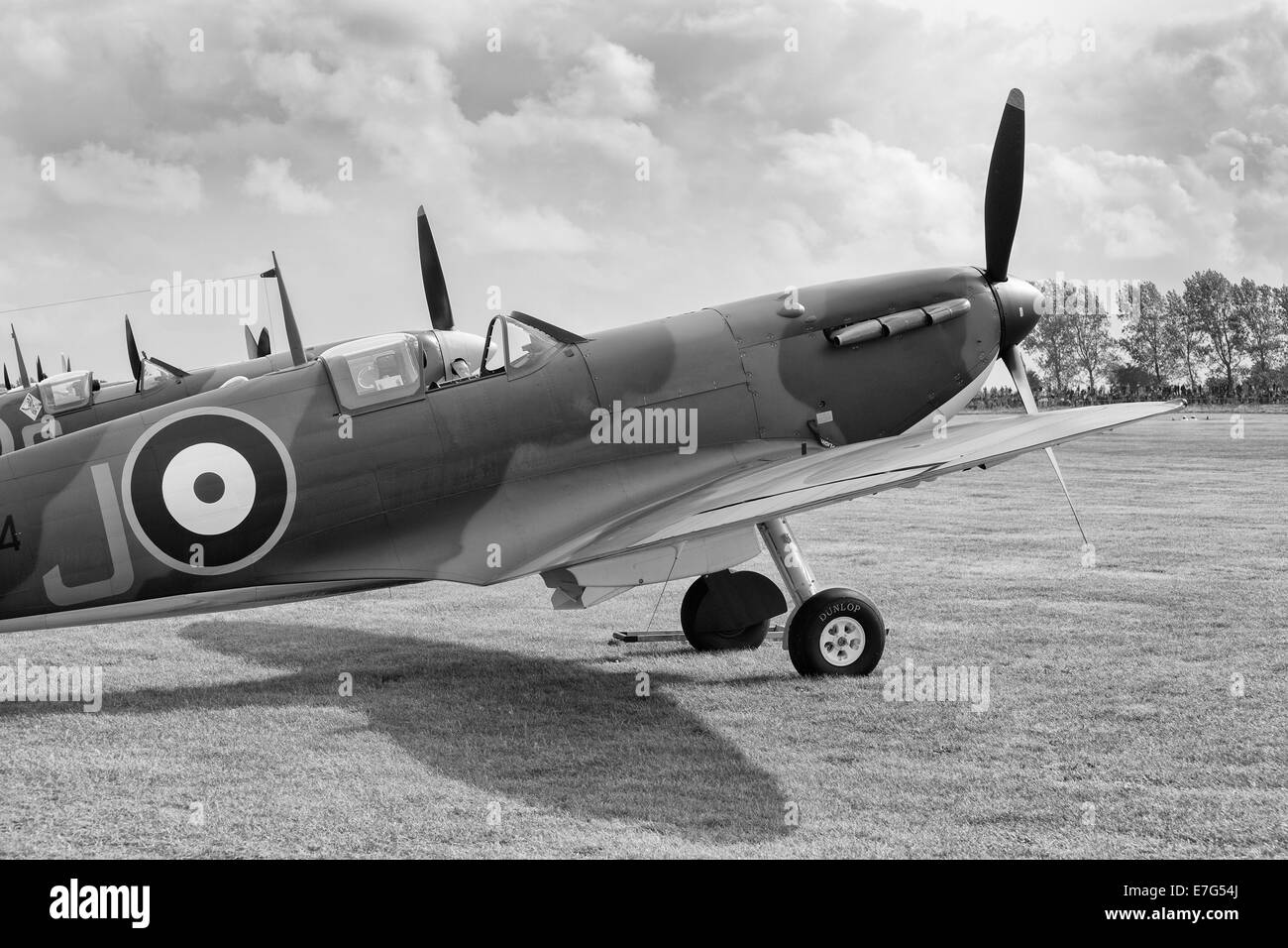 Spitfire ww2 1940s world war ii royal air force High Resolution Stock Photography and Images - Alamy