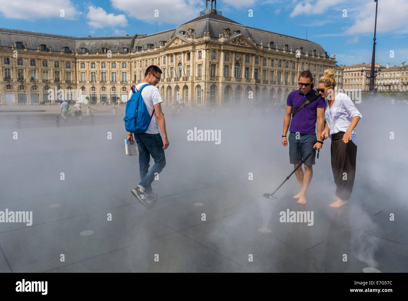 Bordeaux, Burgundy, France, Street Scenes, People Enjoying "Miroir d ...