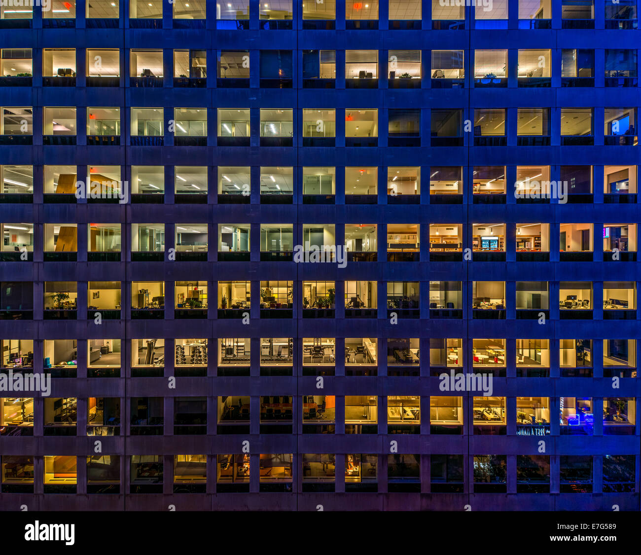 Empty office space hi-res stock photography and images - Alamy
