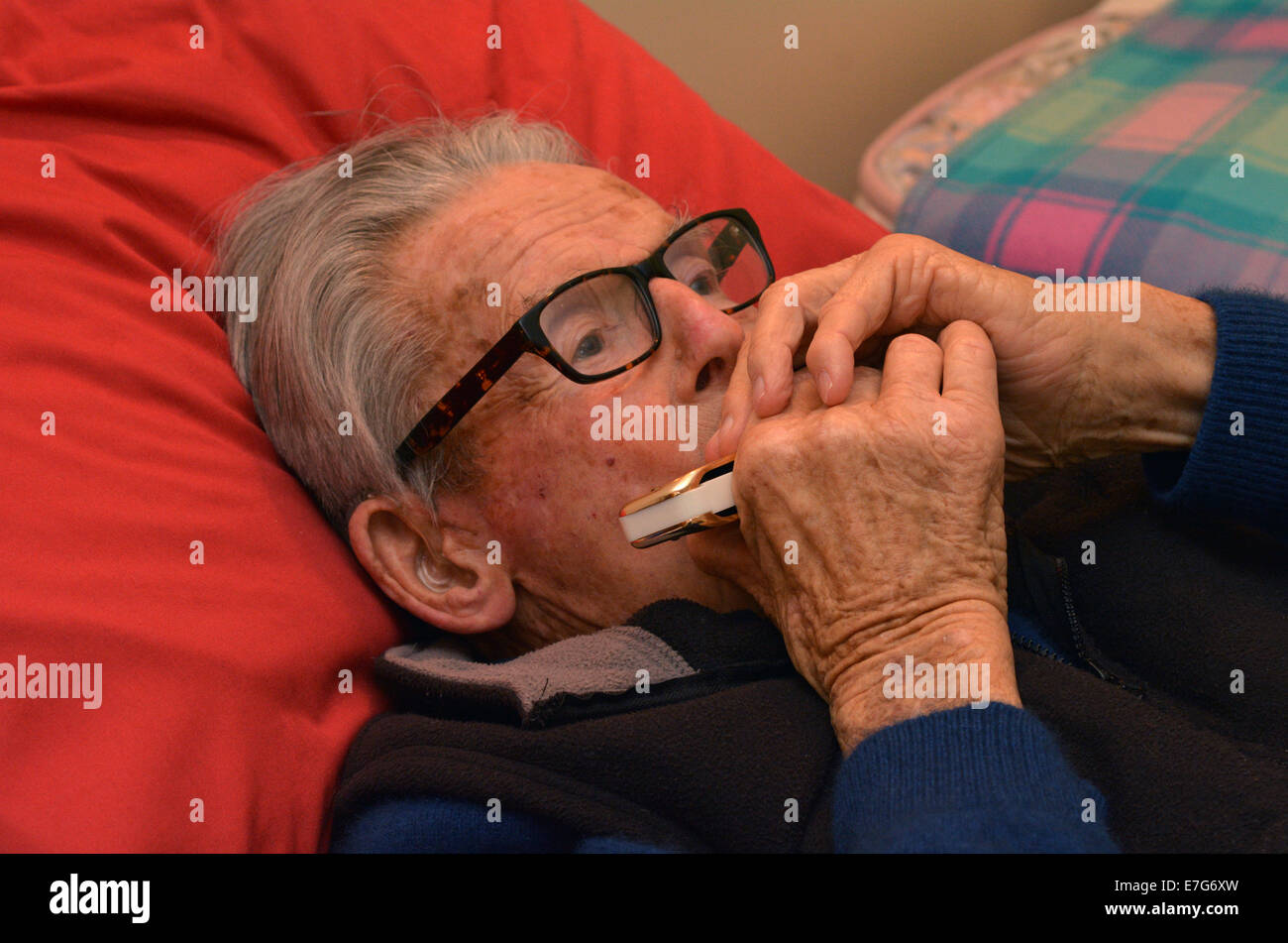 Weak Old Man High Resolution Stock Photography and Images - Alamy