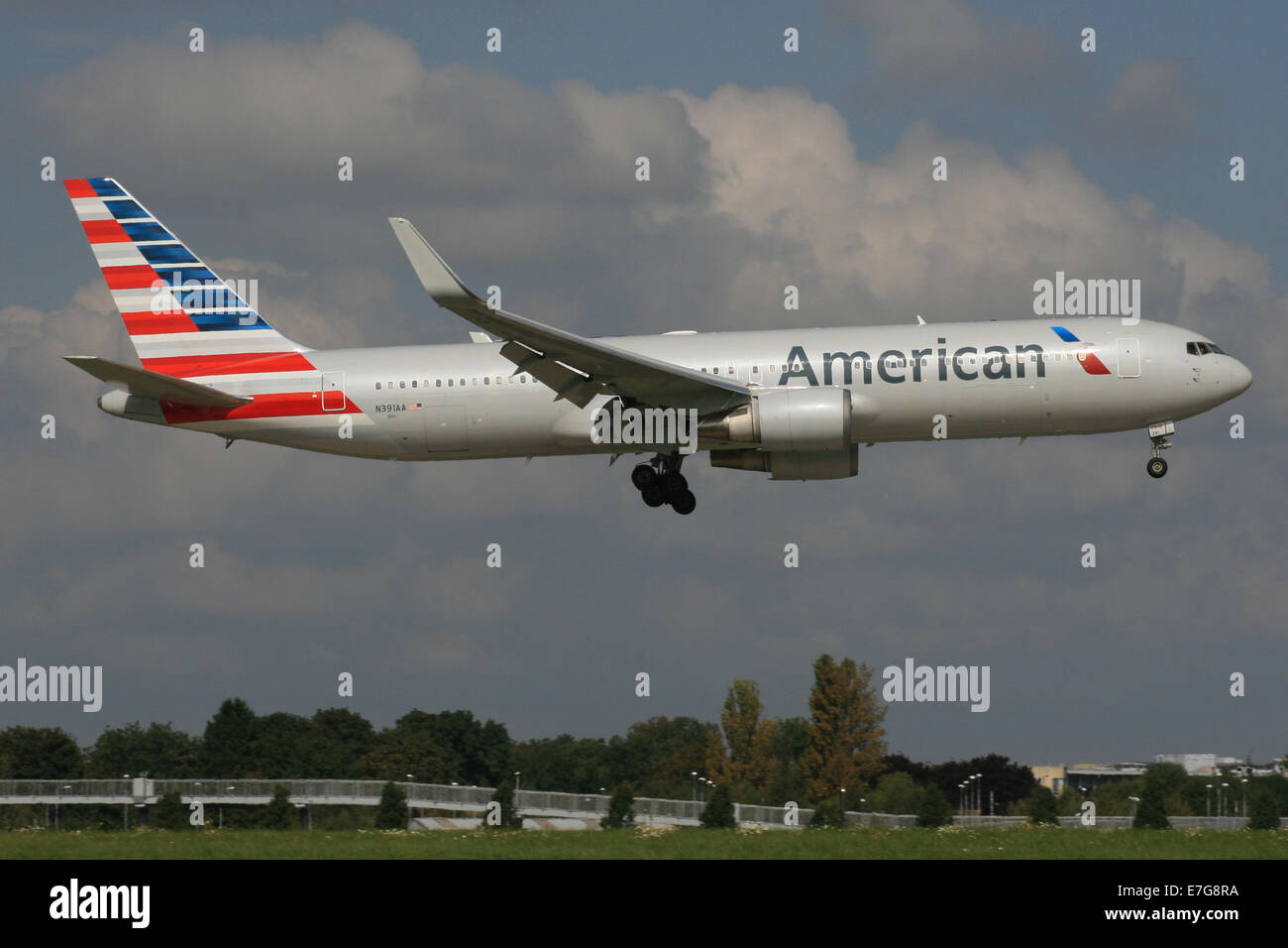 AMERICAN AIRLINES BOEING 767 Stock Photo - Alamy