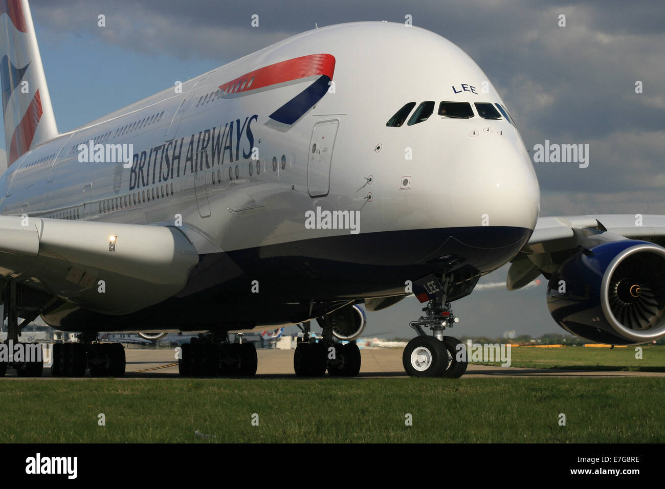 Ba airbus a380 hi-res stock photography and images - Alamy