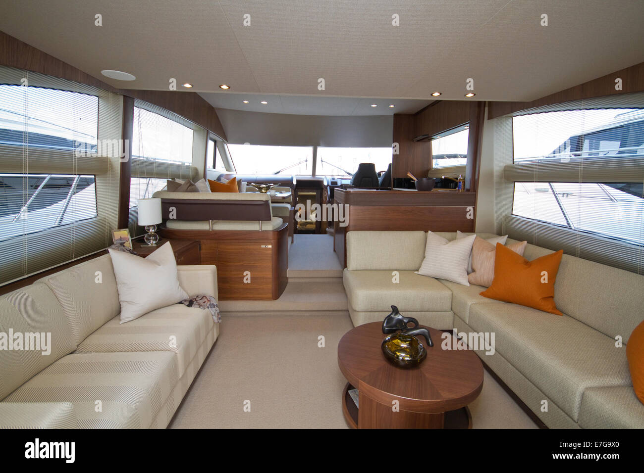 Princess show their luxury lounge and dining area onboard the 56 Stock ...