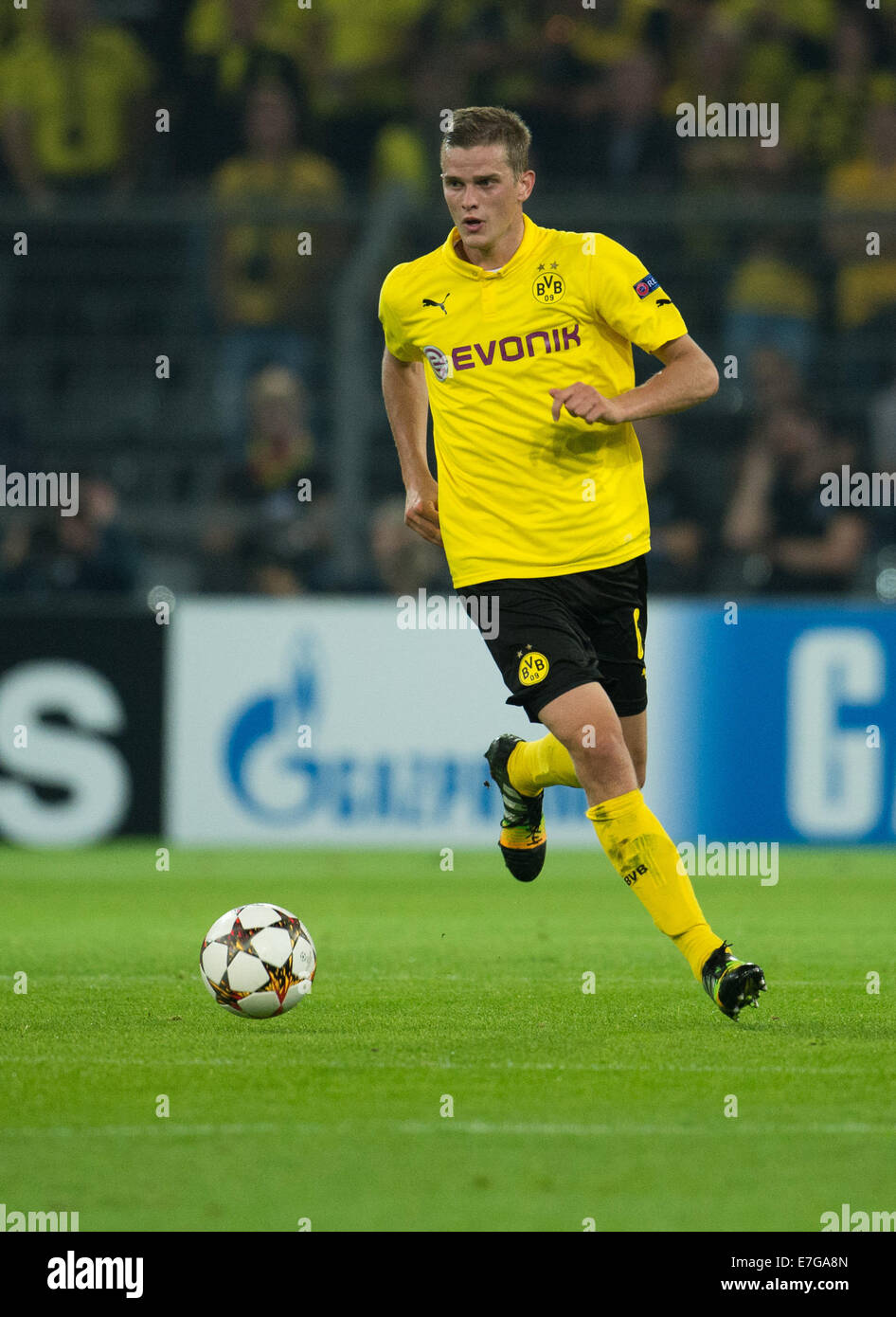 Dortmund, Germany. 16th Sep, 2014. Dortmund's Sven Bender in action ...