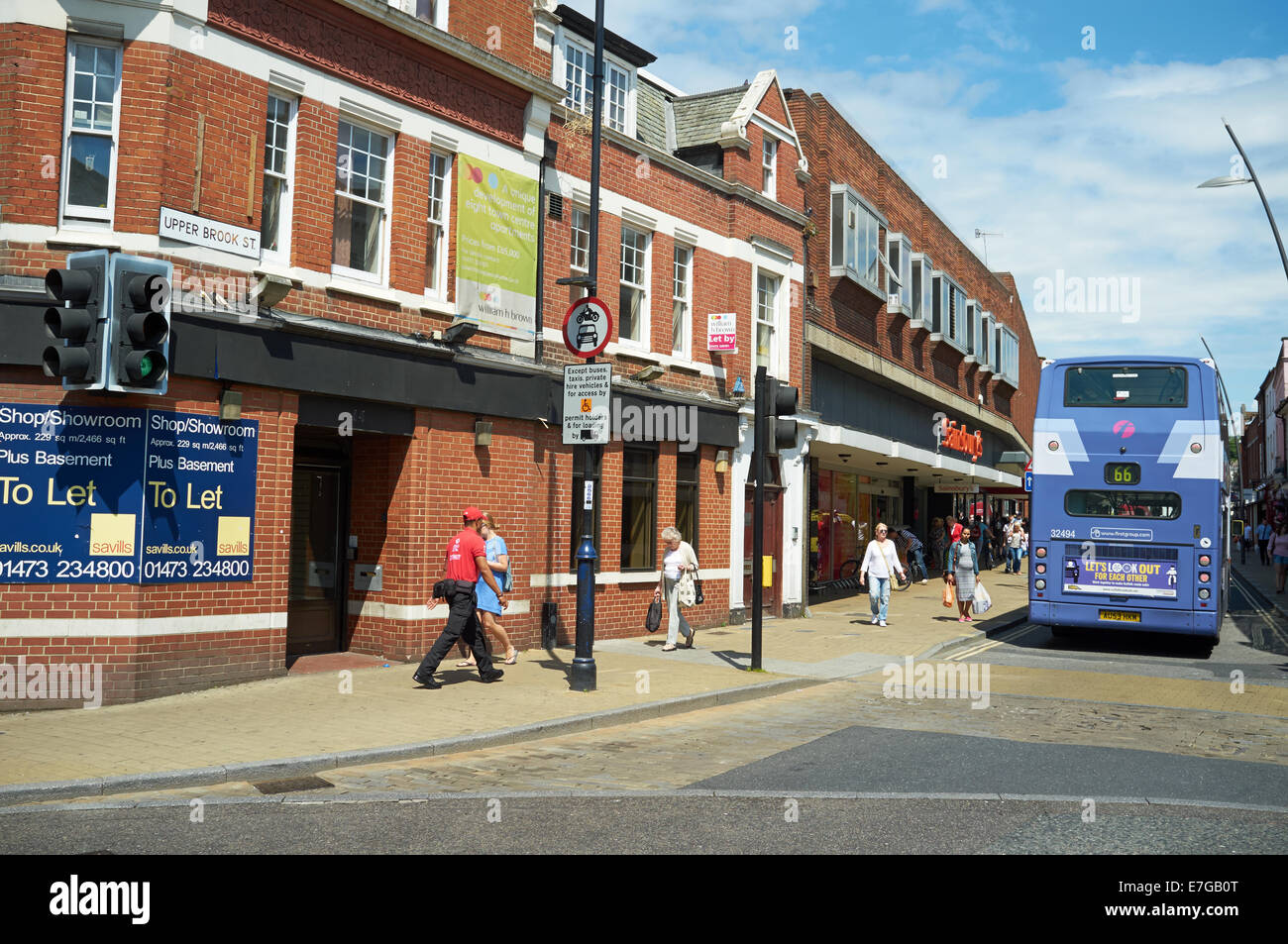 Upper brook street hi-res stock photography and images - Alamy