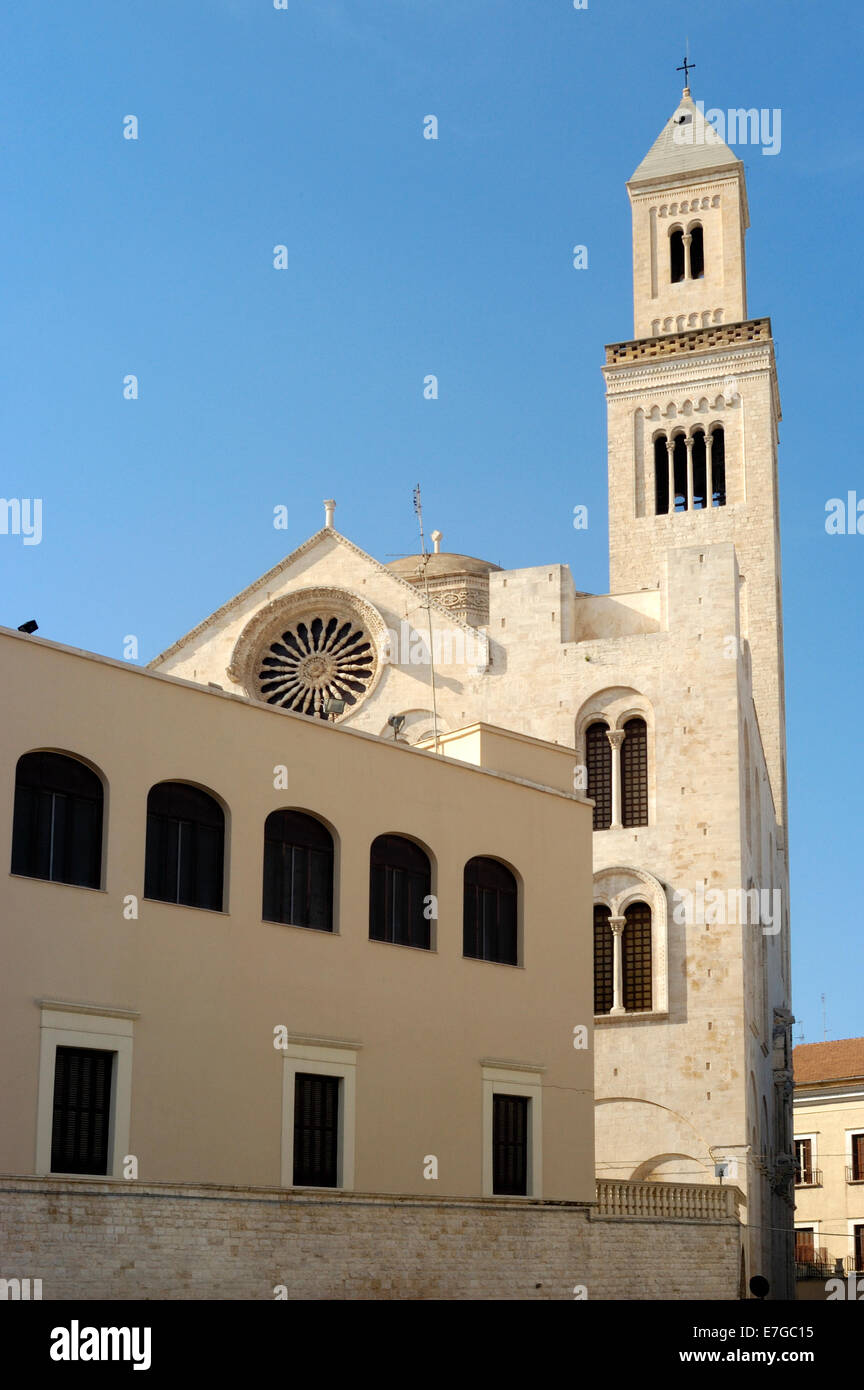 Cattedrale di san sabino bari hi-res stock photography and images - Alamy