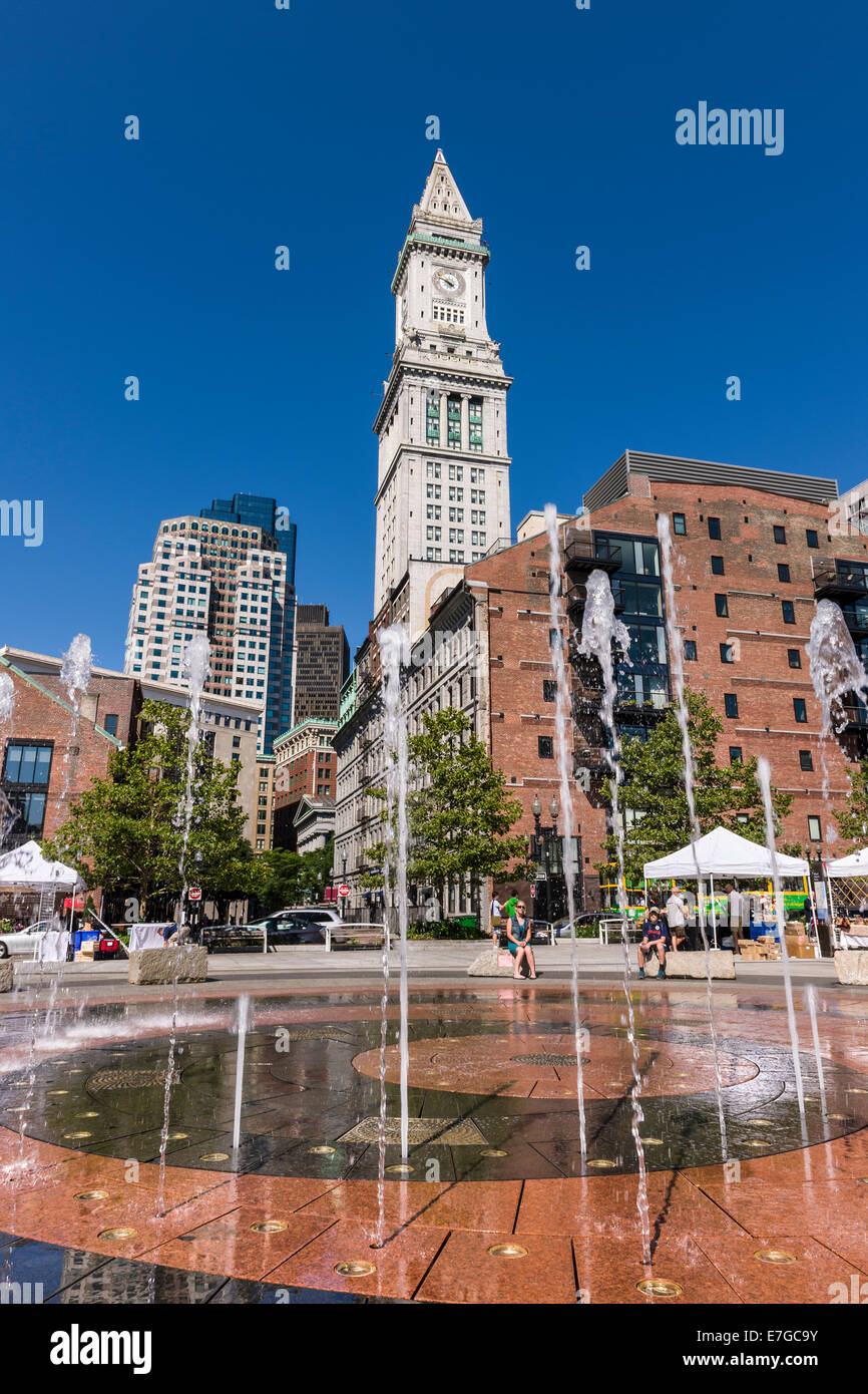 Fountain rings hi-res stock photography and images - Alamy