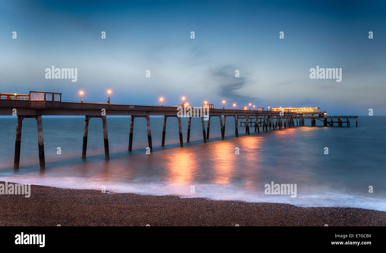 Deal pier hi-res stock photography and images - Alamy