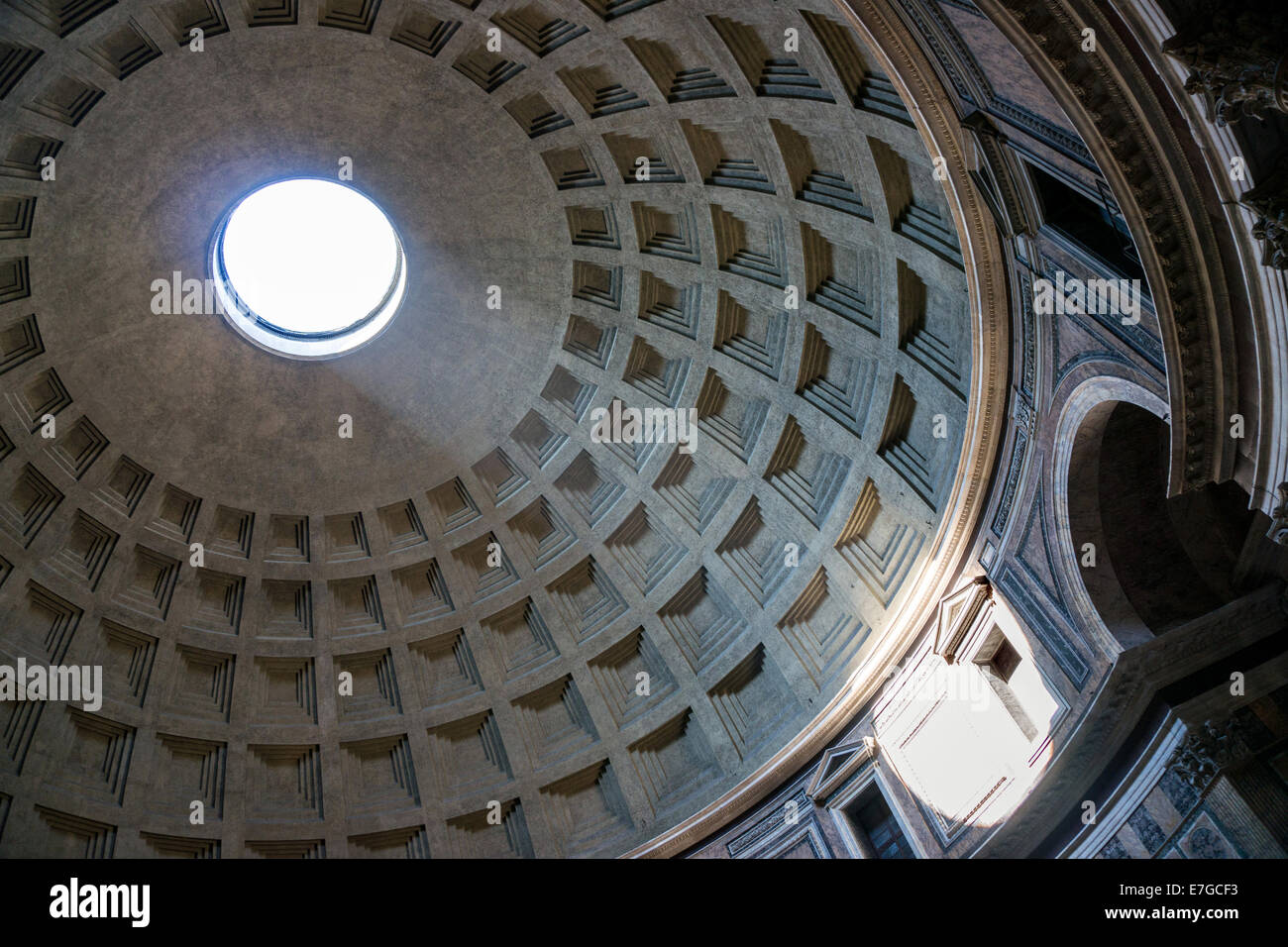 Romisches baudenkmal hi-res stock photography and images - Alamy