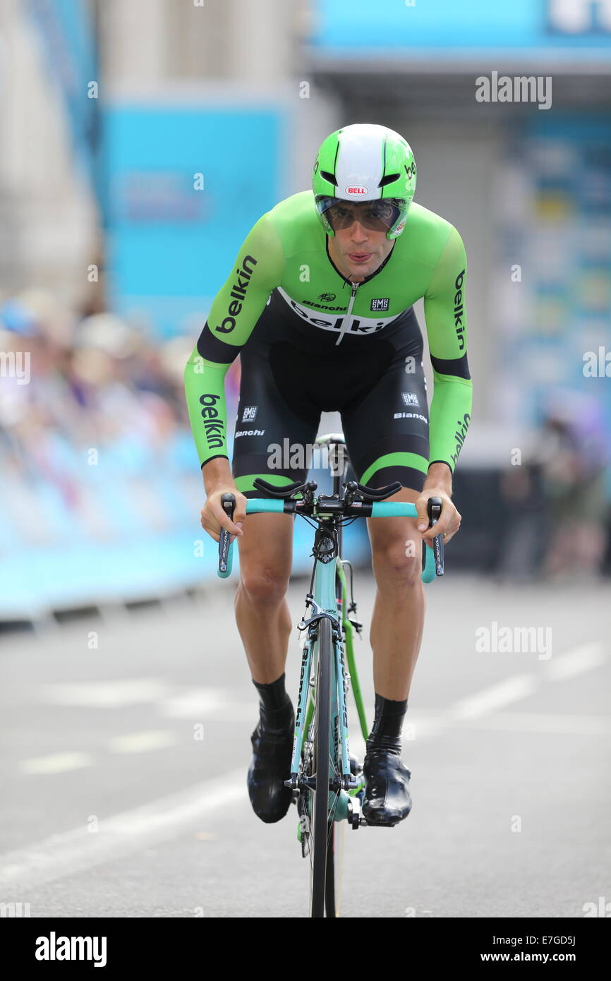 2014 Tour of Britain London Stage 8a Individual Time Trial start ramp ...