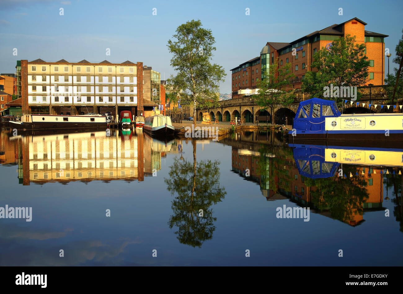 UK,South Yorkshire,Sheffield,Victoria Quays early morning reflections ...
