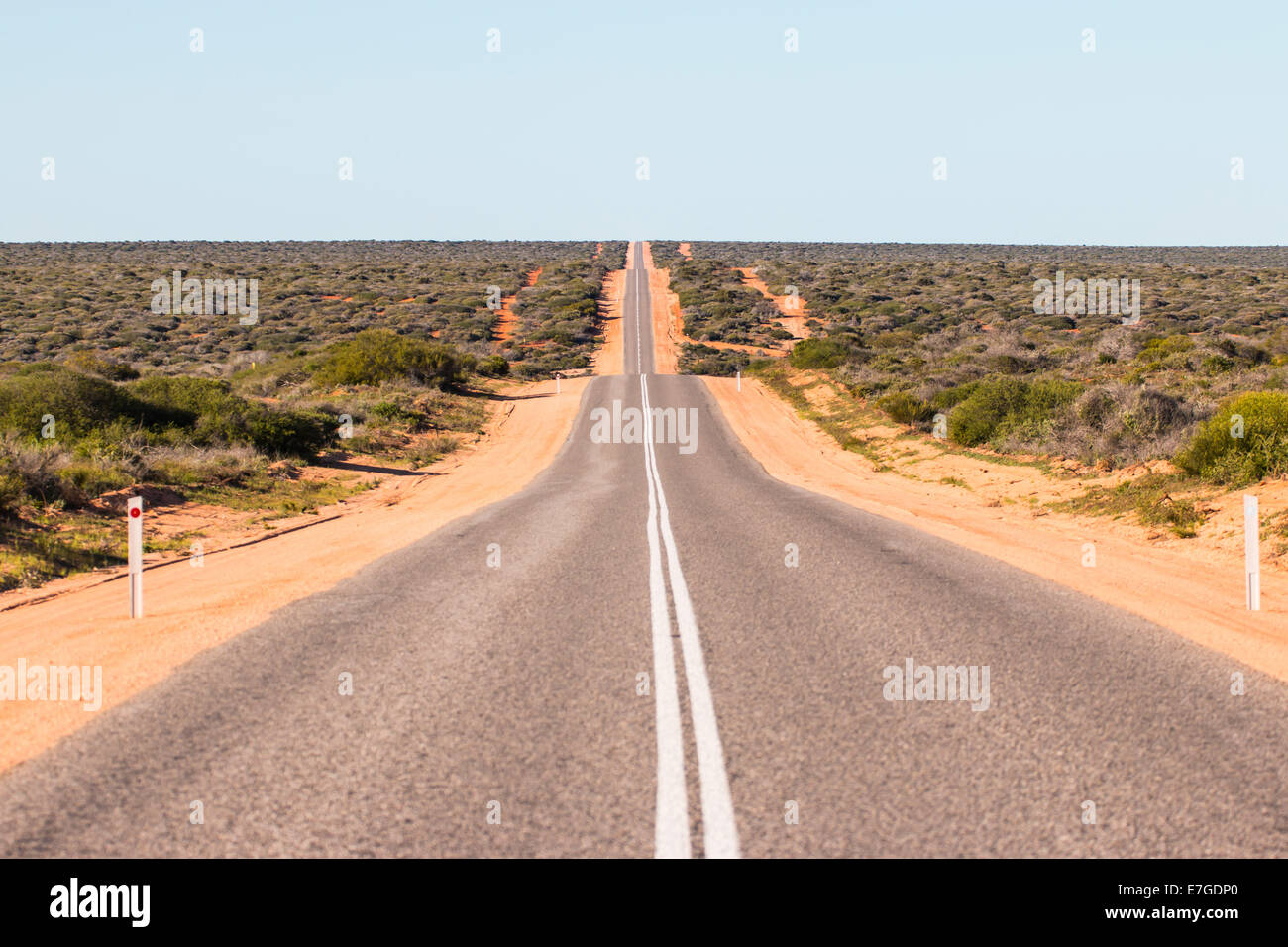 road to nowhere in Western Australia Stock Photo - Alamy