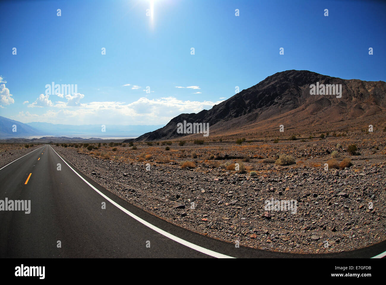 Car Crossing Death Valley High Resolution Stock Photography and Images ...