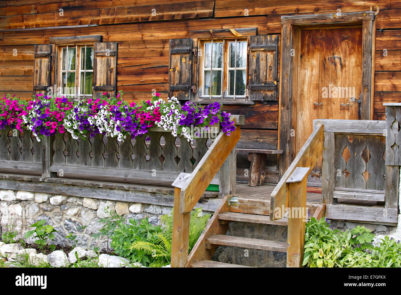 German cottage hi-res stock photography and images - Alamy